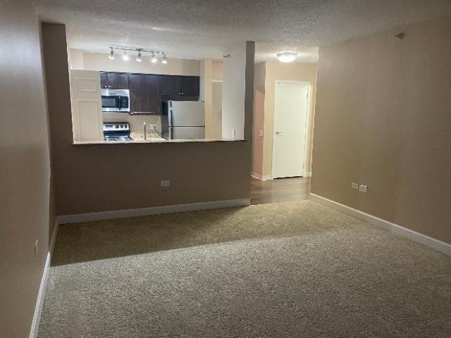 1 Br, 1 bath, Condo 300 East 17th Avenue