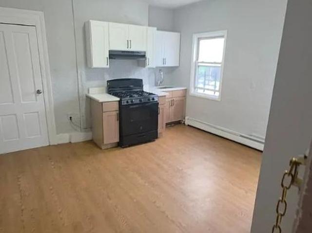 1 Br, 1 bath, Condo 301 Grand St