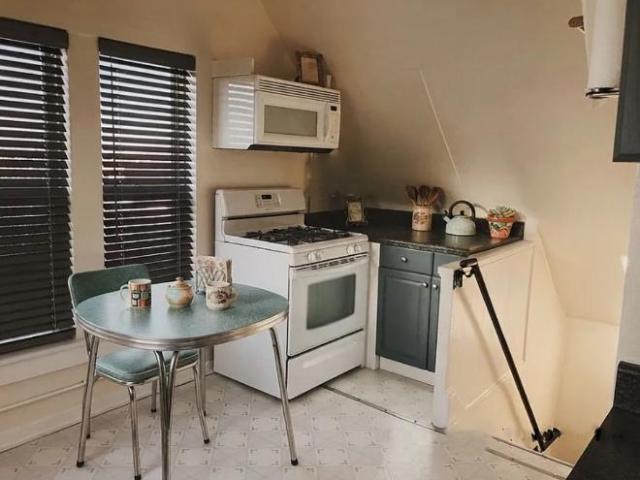 1 Br, 1 bath, Condo 3021 Lawrence St