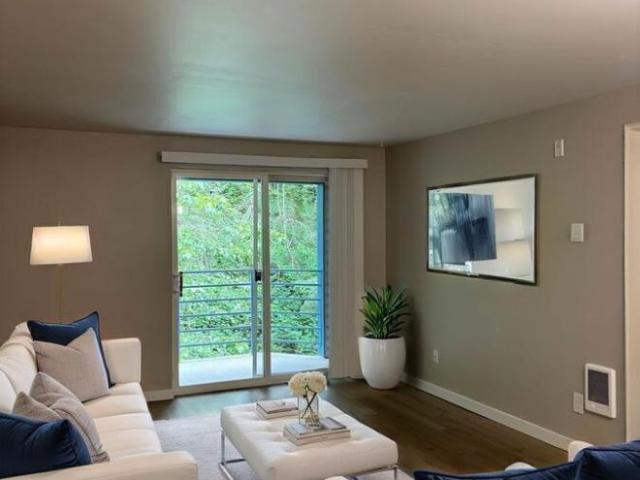 1 Br, 1 bath, Condo 3021 Southwest Bradford Street