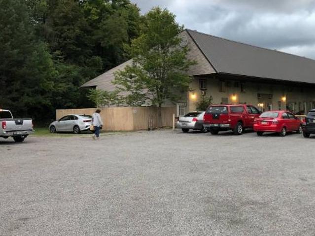 1 Br, 1 bath, Condo 302 Michell Hill Rd
