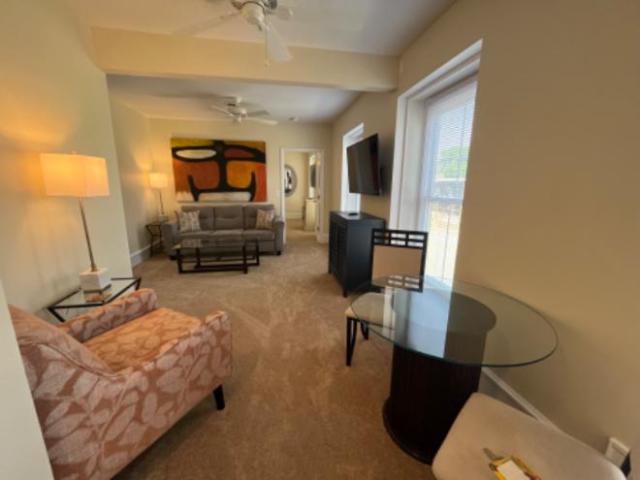1 Br, 1 bath, Condo 302 Virginia Ave