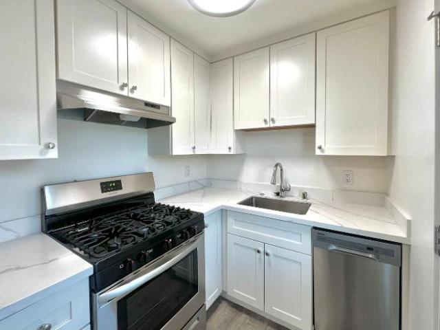 1 Br, 1 bath, Condo 303 Farmers Lane