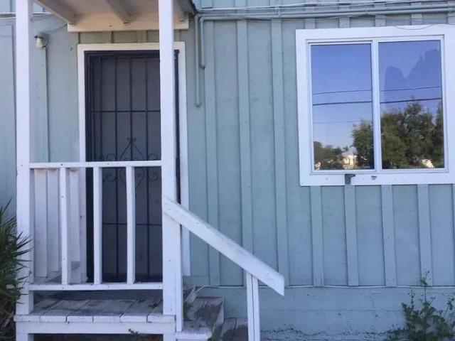 1 Br, 1 bath, Condo 3049 44th St