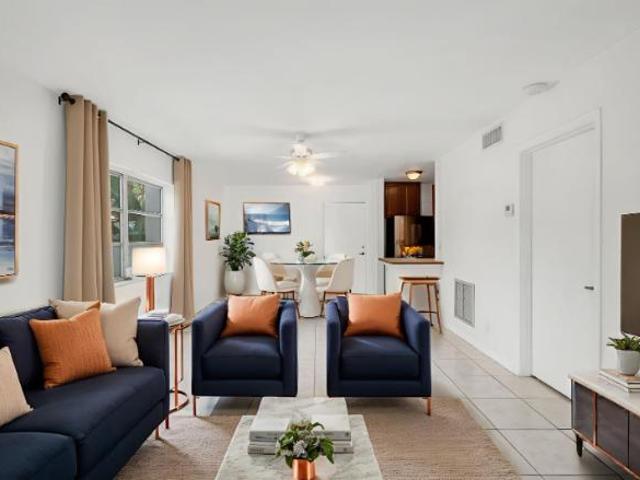 1 Br, 1 bath, Condo 3040 Ne 16th Ave