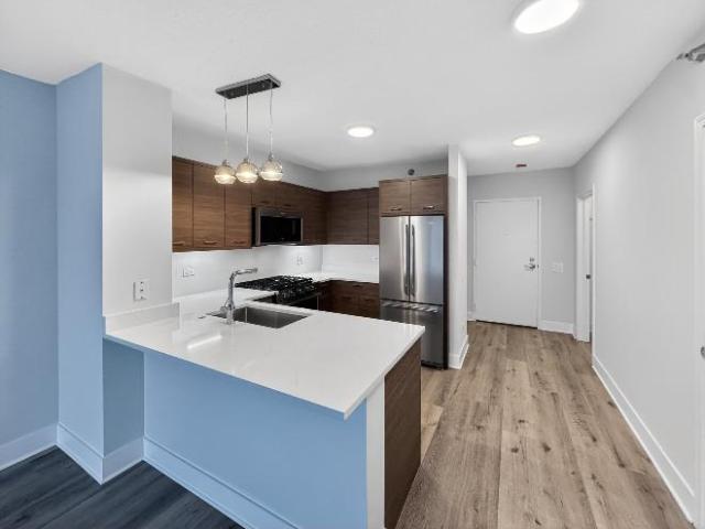 1 Br, 1 bath, Condo 304 N Canal Street