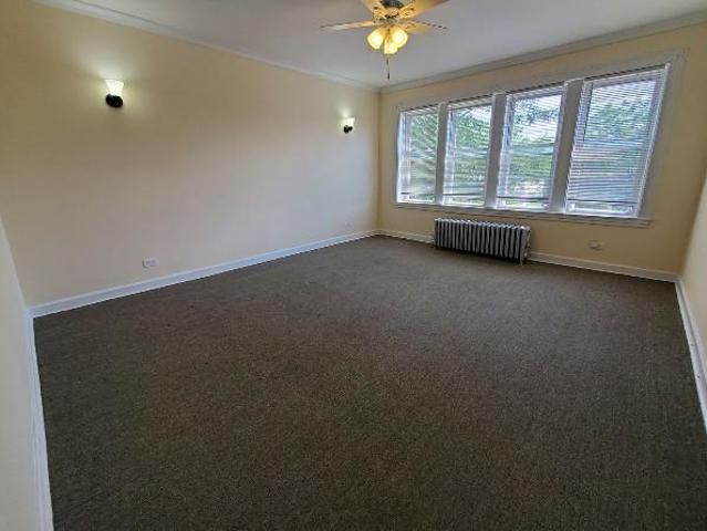 1 Br, 1 bath, Condo 3056 W Irving Park Road