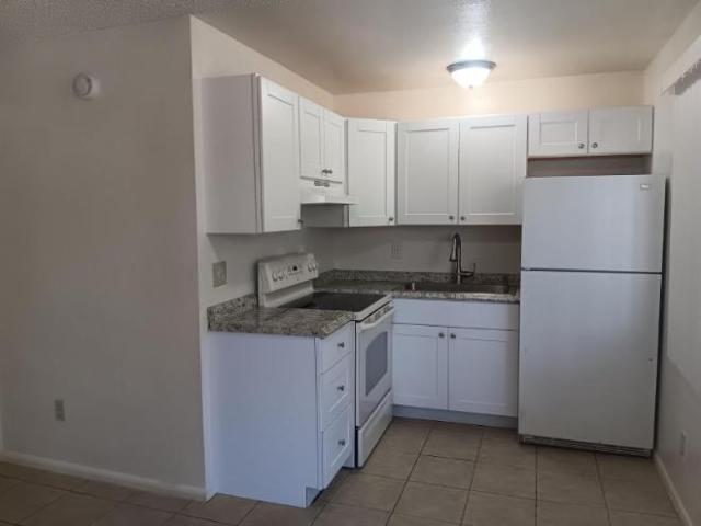 1 Br, 1 bath, Condo 3052 N Alvernon Way