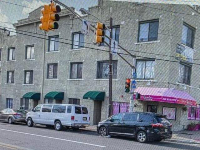 1 Br, 1 bath, Condo 306 Main Street