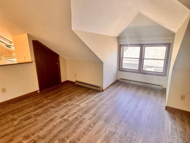 1 Br, 1 bath, Condo 310 312 Miller Ave