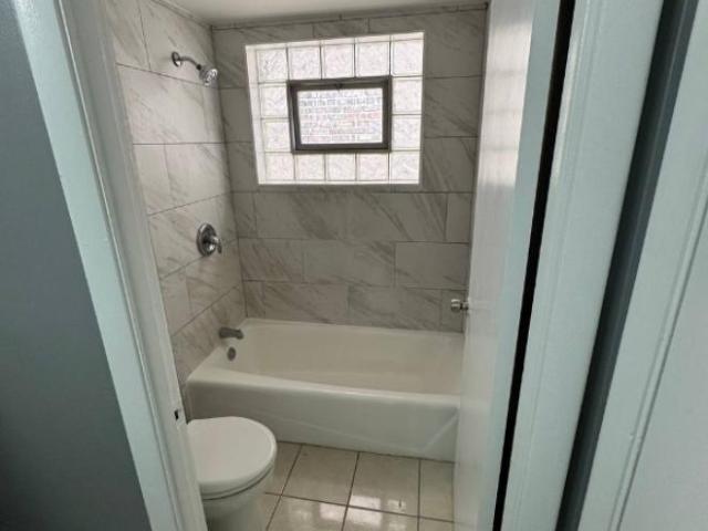 1 Br, 1 bath, Condo 3110 W 59th St