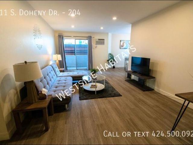 1 Br, 1 bath, Condo 311 S Doheny Dr