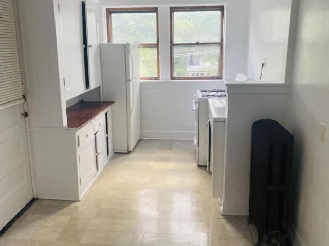 1 Br, 1 bath, Condo 3146 South Harlem Avenue