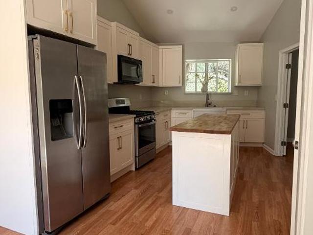 1 Br, 1 bath, Condo 316 West Alamar Ave
