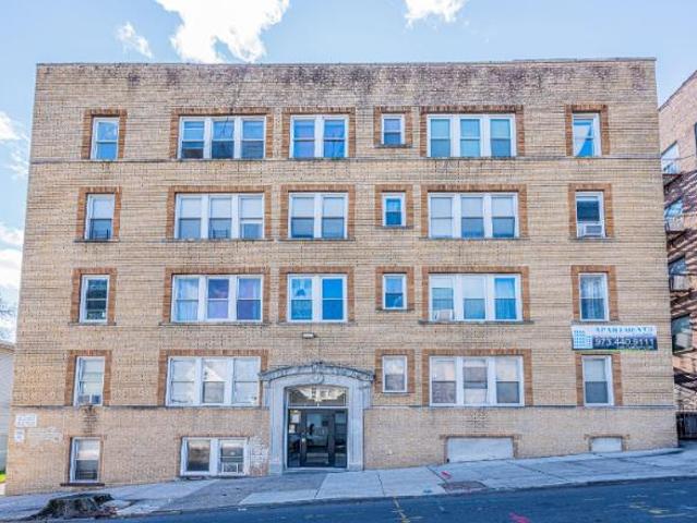 1 Br, 1 bath, Condo 317 William St
