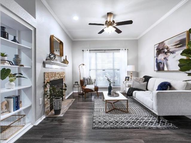 1 Br, 1 bath, Condo 3201 Duval Rd