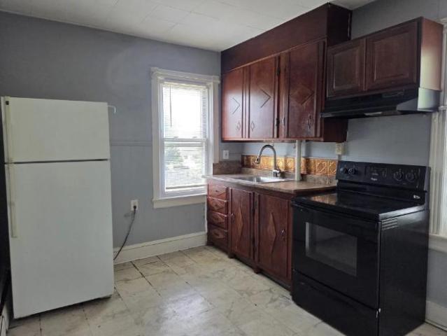 1 Br, 1 bath, Condo 320 Cleveland