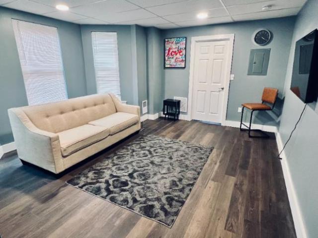 1 Br, 1 bath, Condo 322 S Potomac Street