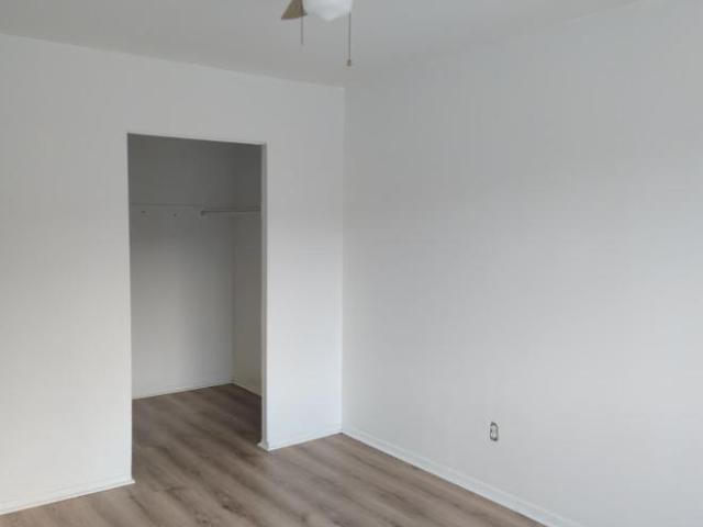 1 Br, 1 bath, Condo 3265 W 143rd Street
