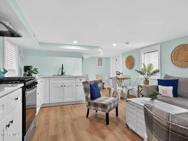 1 Br, 1 bath, Condo 32 Franklin Ave