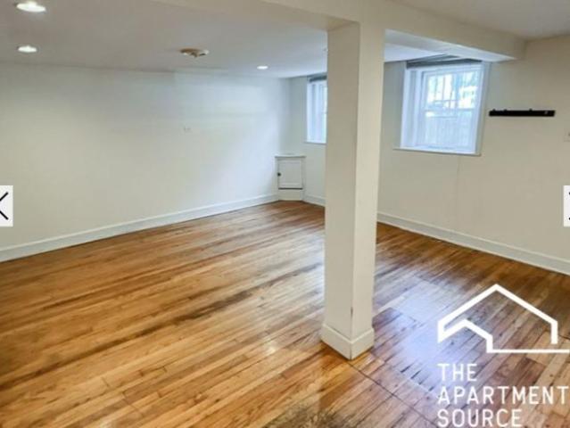 1 Br, 1 bath, Condo 3309 N Southport Ave