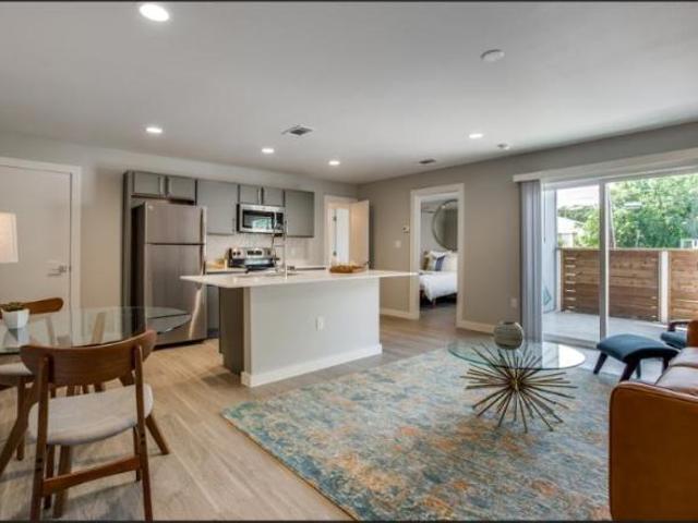 1 Br, 1 bath, Condo 3328 Cedarplaza Lane
