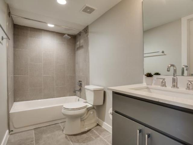 1 Br, 1 bath, Condo 3328 Cedarplaza Lane