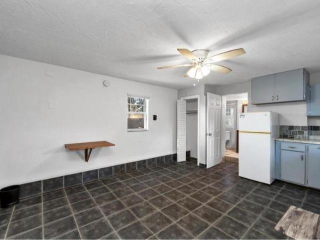 1 Br, 1 bath, Condo 3320 6th Ave N
