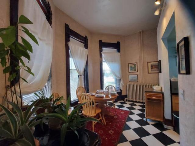 1 Br, 1 bath, Condo 334 E Mulberry St