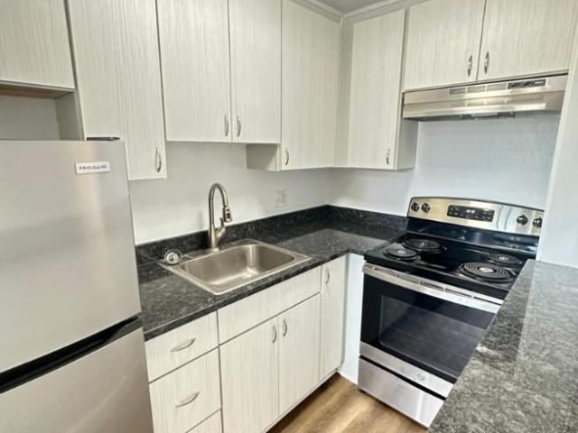 1 Br, 1 bath, Condo 3377 S Clarkson St