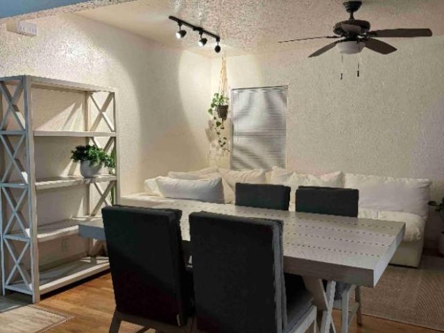 1 Br, 1 bath, Condo 3400 Idalia