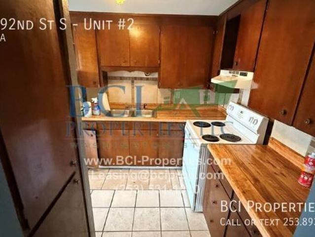 1 Br, 1 bath, Condo 3415 92nd St S