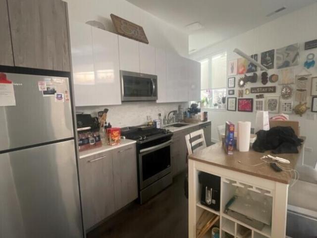 1 Br, 1 bath, Condo 3418 N Lincoln Avenue