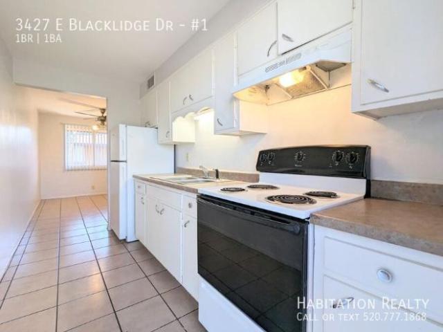 1 Br, 1 bath, Condo 3427 E Blacklidge Dr