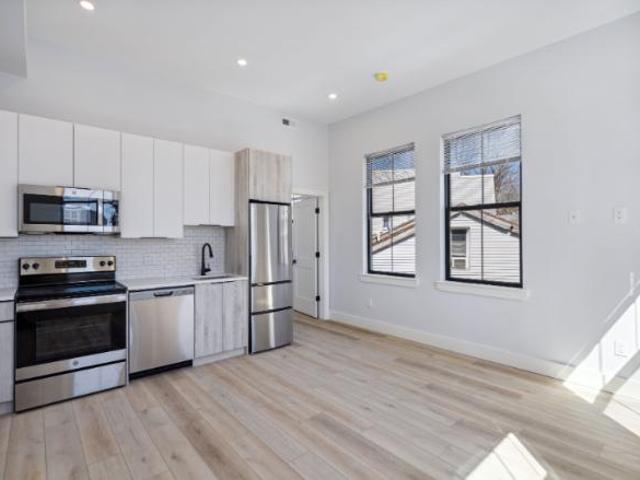 1 Br, 1 bath, Condo 3439 Lancaster