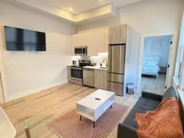 1 Br, 1 bath, Condo 3439 Lancaster