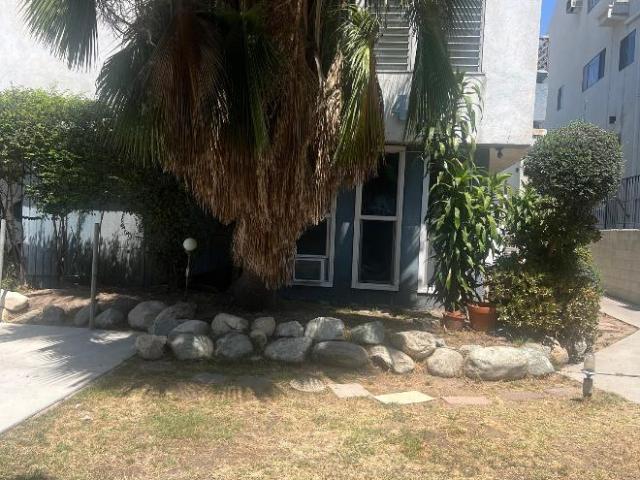 1 Br, 1 bath, Condo 3444 Mentone Ave