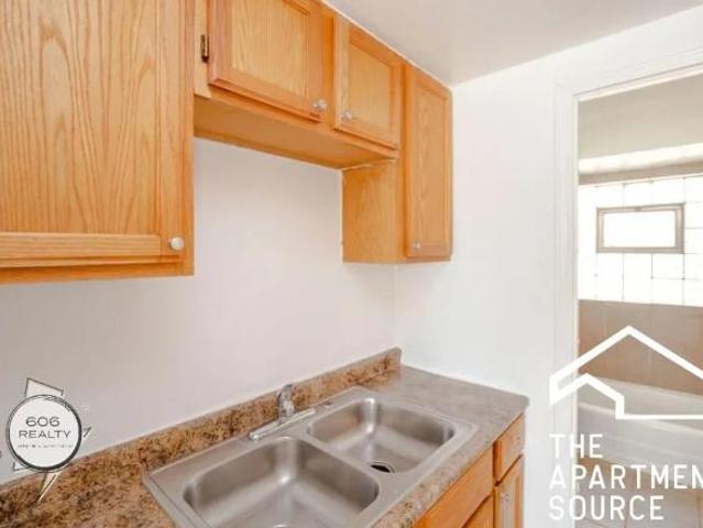 1 Br, 1 bath, Condo 3443 South Central Avenue