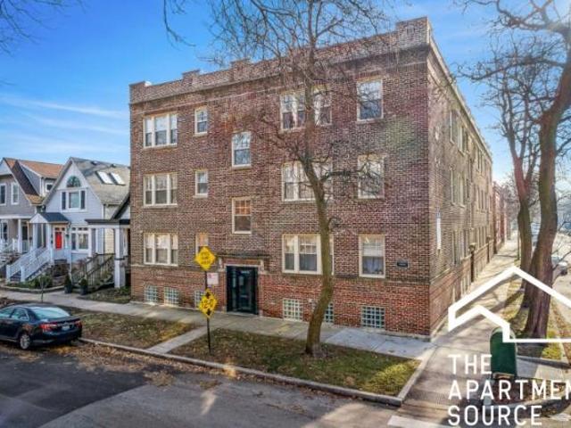 1 Br, 1 bath, Condo 3455 N Wolcott Ave