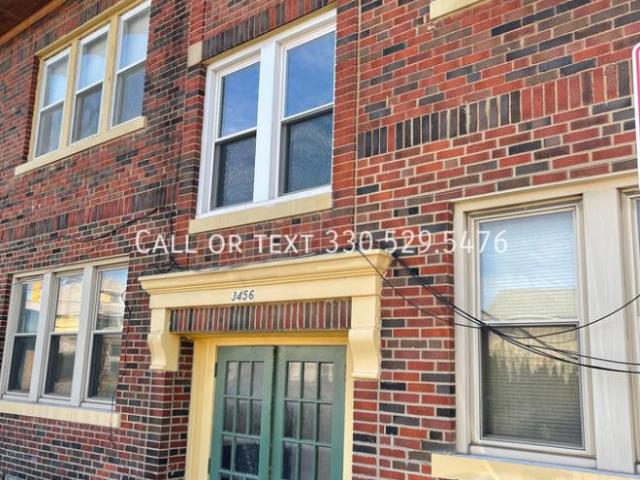 1 Br, 1 bath, Condo 3456 W 117th St