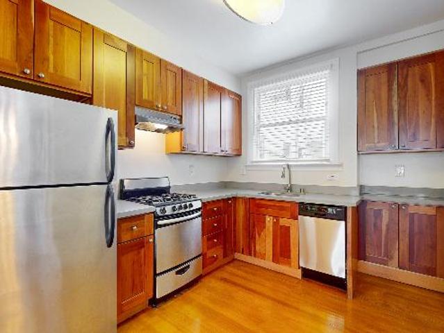 1 Br, 1 bath, Condo 3474 17th St