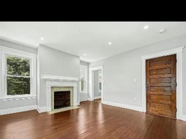 1 Br, 1 bath, Condo 34 William St