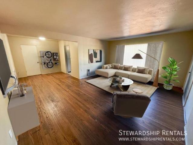 1 Br, 1 bath, Condo 350 E 18th Ave