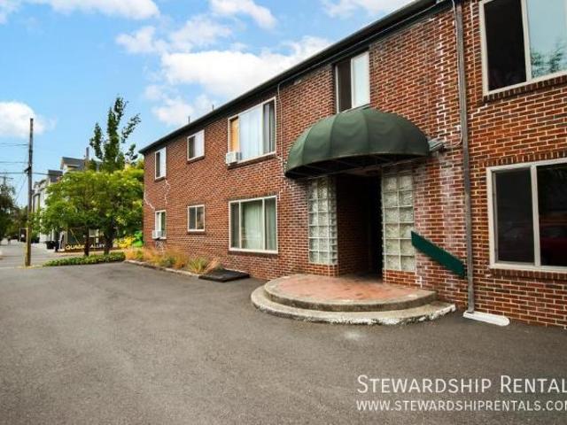 1 Br, 1 bath, Condo 350 E 18th Ave