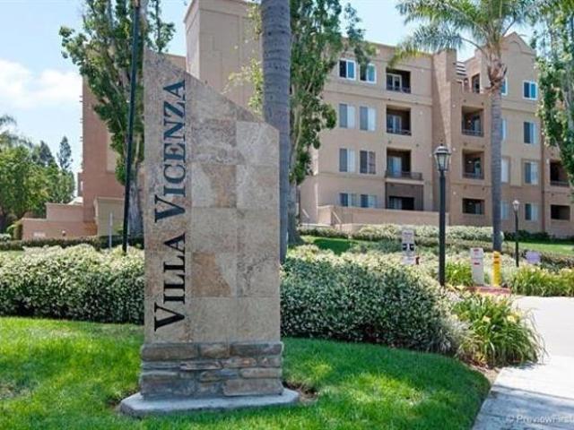 1 Br, 1 bath, Condo 3520 Lebon Dr