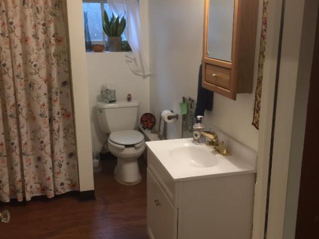1 Br, 1 bath, Condo 352 Marion