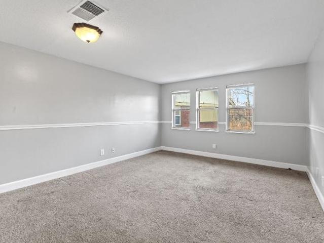 1 Br, 1 bath, Condo 3534 E Fall Creek Pkwy N