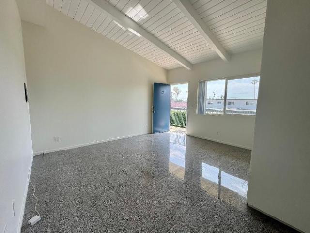 1 Br, 1 bath, Condo 3535 Maricopa Street