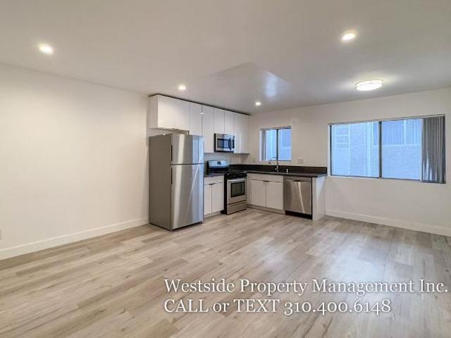 1 Br, 1 bath, Condo 3536 Hughes Ave