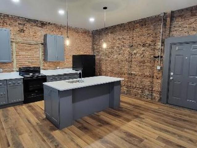 1 Br, 1 bath, Condo 35 W High St